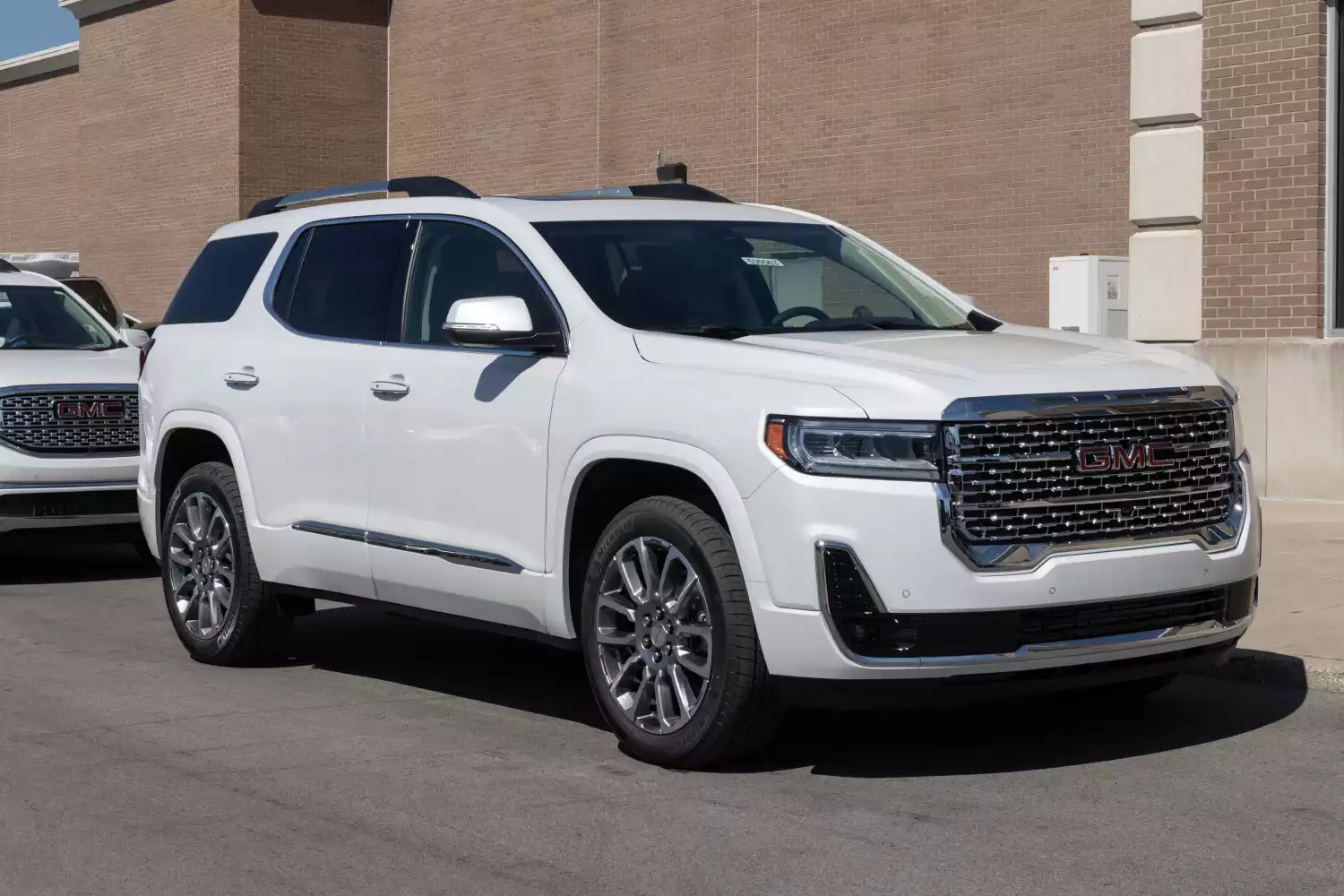 GMC Acadia Rear Storage: Maximize Your Space